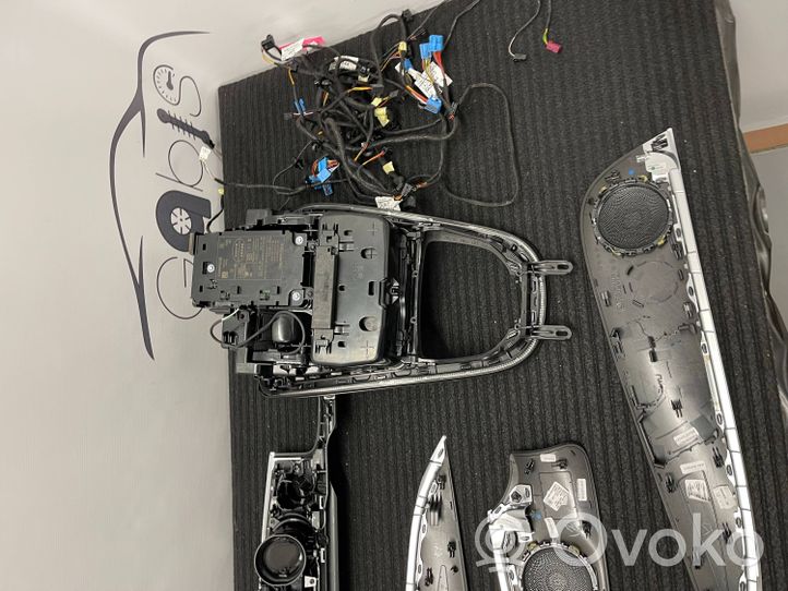 A2136800401 Mercedes-Benz E W213 Türverkleidung komplett, 399.60 € | RRR