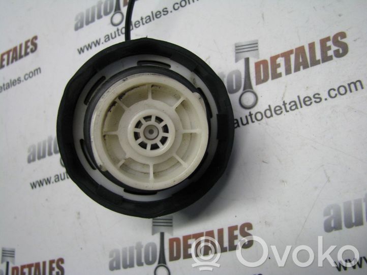 A1644700030 Mercedes-Benz ML W164 Bouchon de réservoir essence, 20.00 ...