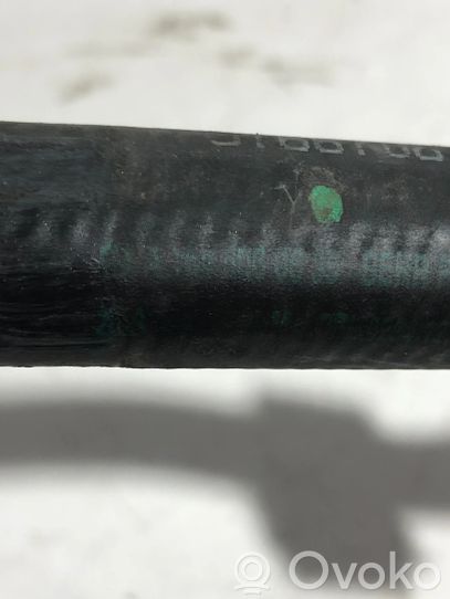 a1645060635 Mercedes-Benz ML W164 Engine coolant pipe/hose, 15.00 € | RRR