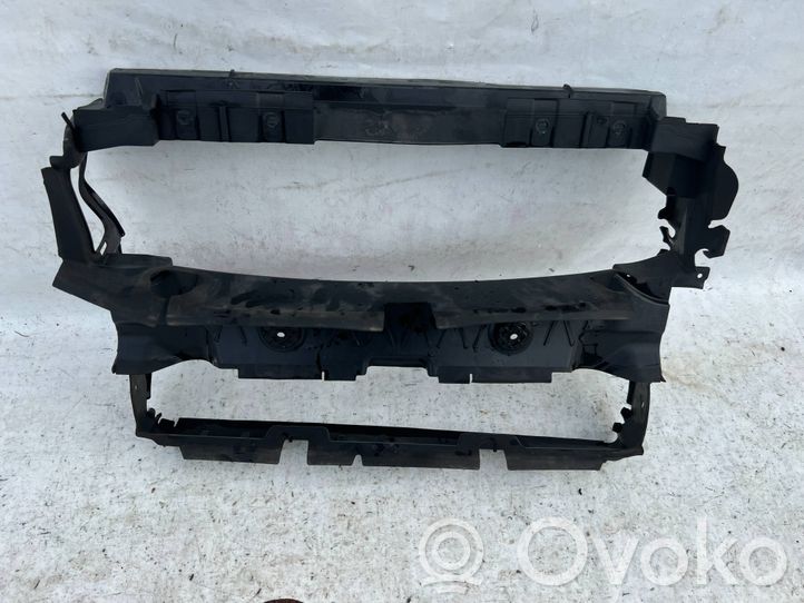 51747455961 BMW 3 G20 G21 Radiator trim, 54.58 € | RRR