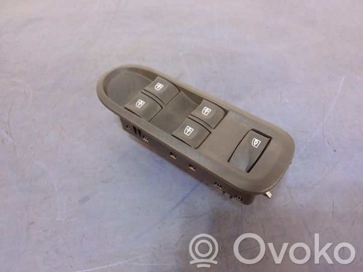 AMT79458 Dacia Duster Interrupteur commade lève-vitre 254117873R ...