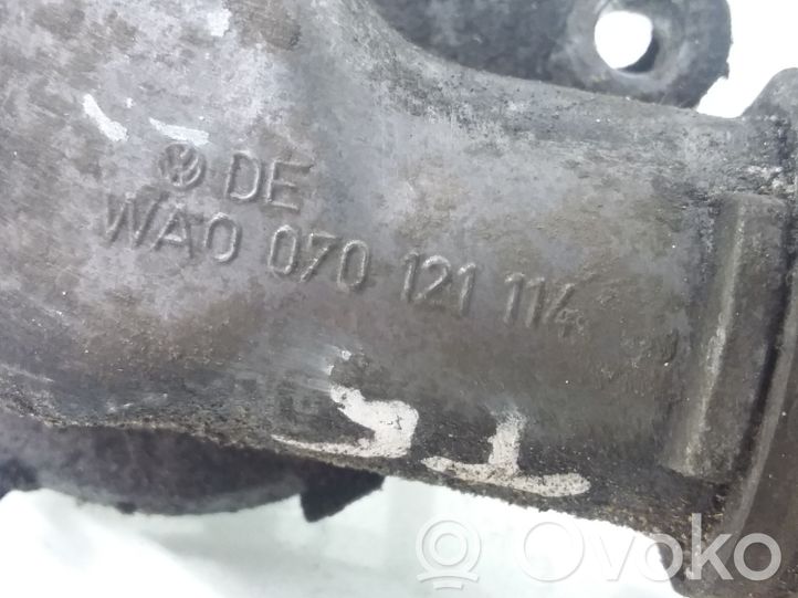 070121114 Volkswagen Transporter - Caravelle T5 Boîtier de thermostat ...