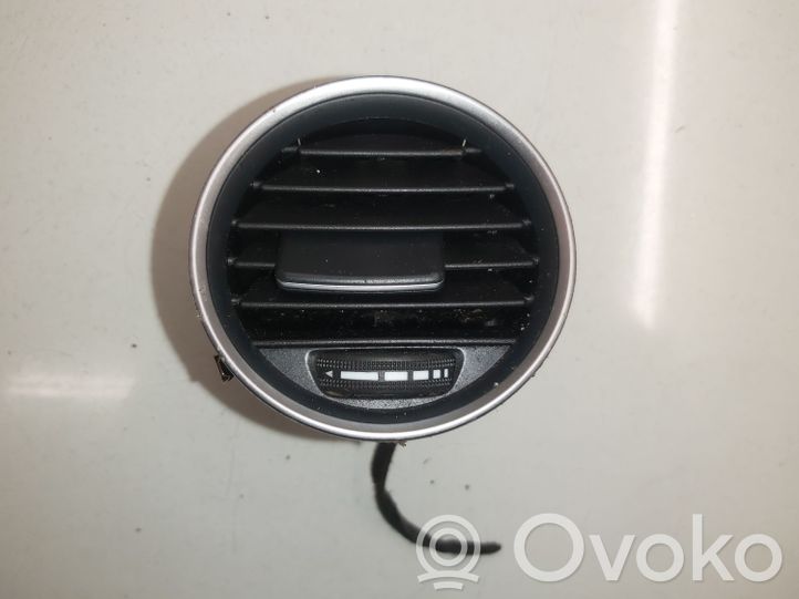 A2048306754 Mercedes-Benz C W205 Garniture, panneau de grille d ...