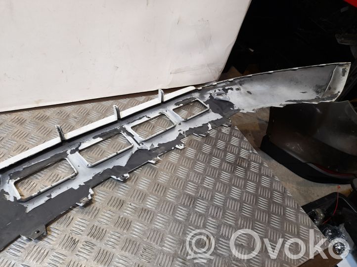 8R0807061D Audi Q5 SQ5 Labbro del paraurti anteriore, 12.16 € | OVOKO