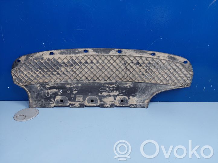 51127184765 BMW 5 F10 F11 Couvre-soubassement arrière, 20.00 € | OVOKO