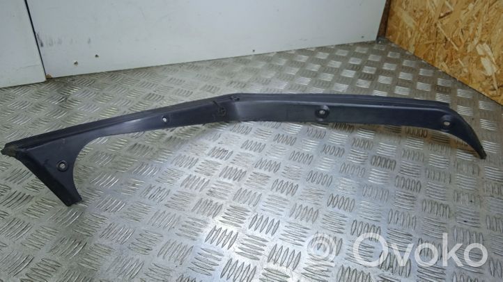 A2046931533 Mercedes-Benz C AMG W204 Garniture latéral de hayon ...