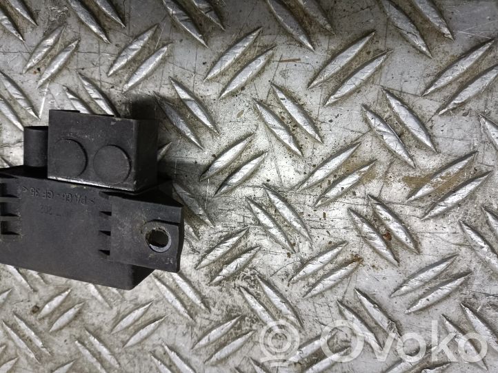 Mercedes-Benz E W211 Module de contrôle de batterie, 15.00 € | OVOKO