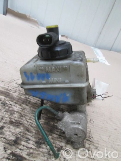 Renault Master II Master brake cylinder, 15.28 € | RRR