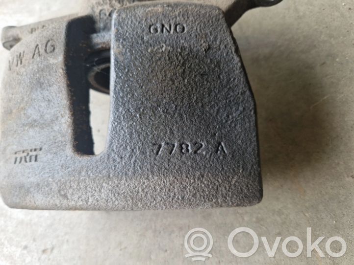3C0615123 Audi Q3 F3 Front brake caliper, 100.00 € | RRR