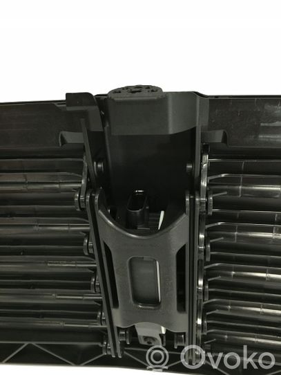 A1775008000 Mercedes-Benz A W177 Déflecteur d'air de radiateur de ...