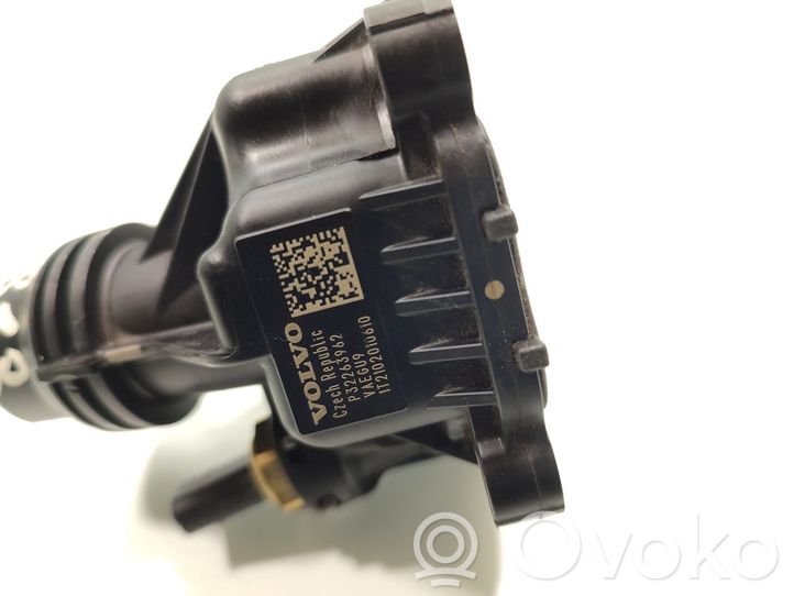 DAV105014 Volvo S90, V90 Boîtier de thermostat / thermostat 32263962 ...