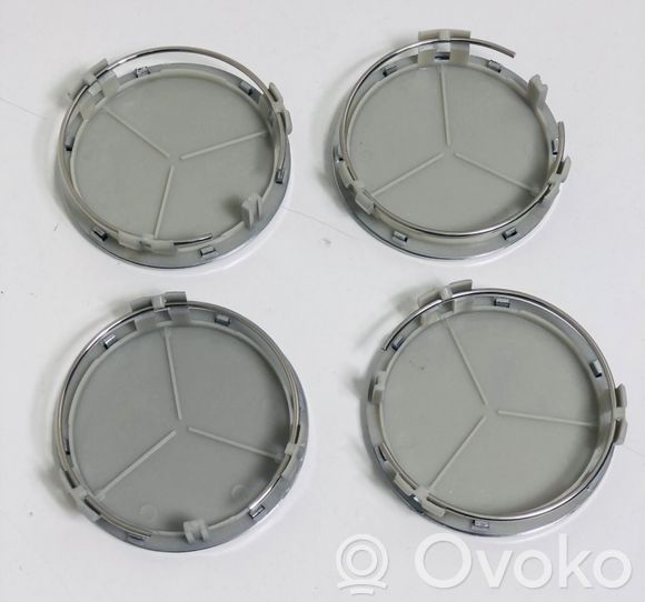 A2204000125 Mercedes-Benz C W204 Original wheel cap, 13.99 € | RRR