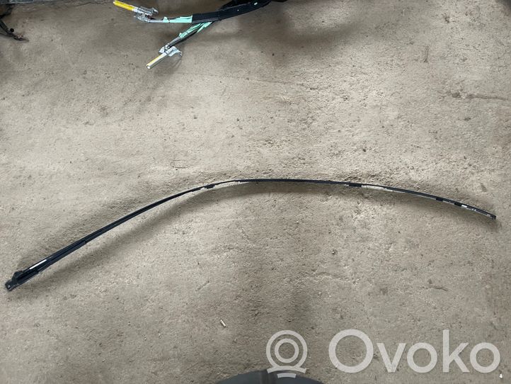 A2216900980 Mercedes-Benz S W221 Moulures, baguette de toit, 29.00 ...