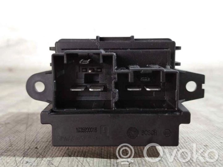 13503201 Opel Astra J Heater blower motor/fan resistor, 17.40 € | RRR