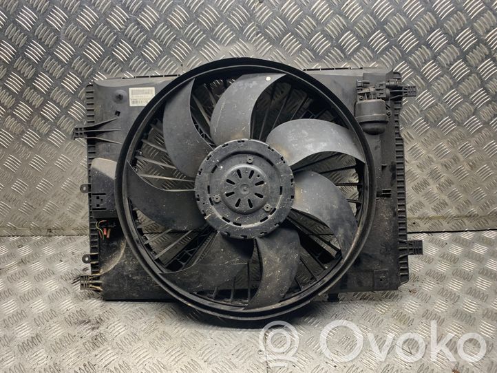 A2049061403 Mercedes-Benz E W212 Ventilateur de refroidissement de ...
