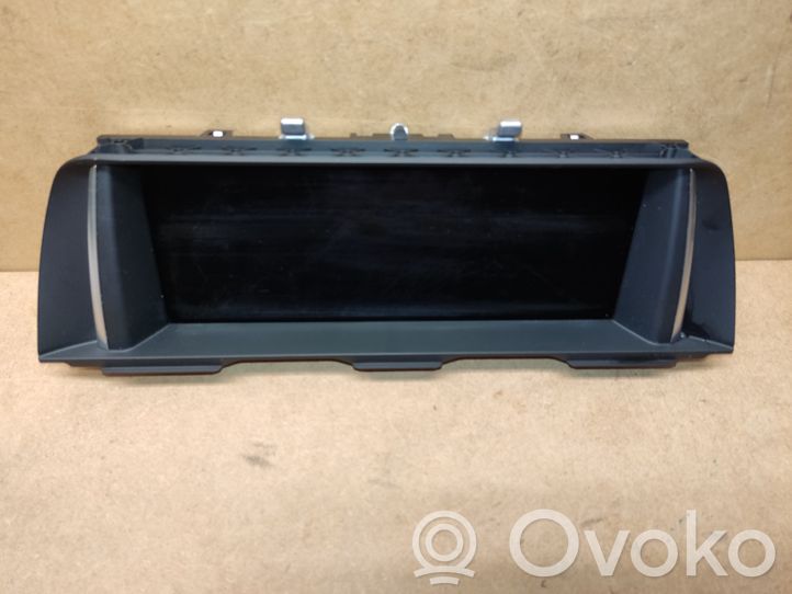 9321016 BMW 5 F10 F11 Écran / affichage / petit écran, 120.00 € | OVOKO