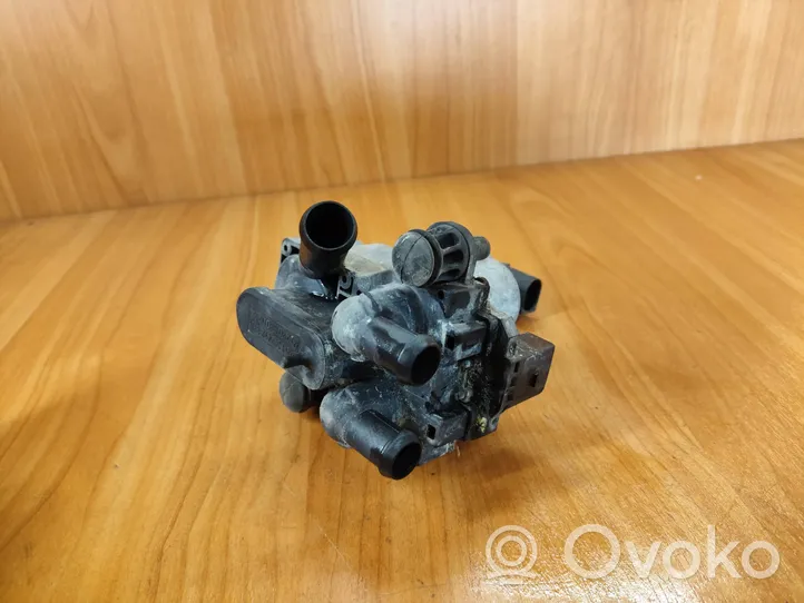 1147412131 Mercedes-Benz S W221 Coolant heater control valve, 98.00 € | RRR