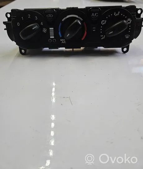 GK2T19980 Ford Transit Custom Climate control unit, 45.00 € | RRR