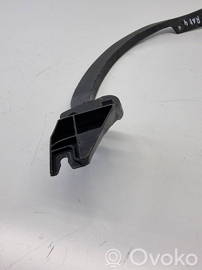 7587342010 Toyota RAV 4 (XA50) Rear arch trim, 15.00 € | RRR