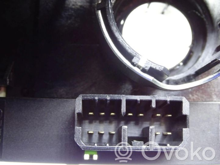 Iveco Daily 4th gen Indicator stalk, 120.08 € | RRR