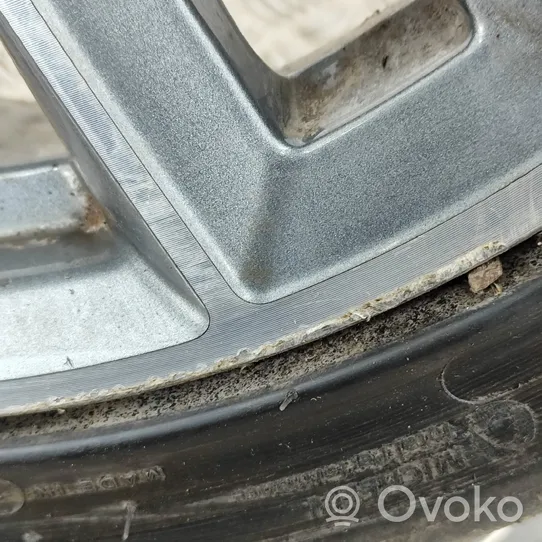8V0601025M Audi A3 S3 8V Jante alliage R18, 95.00 € | OVOKO