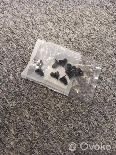 4D0867299D Audi A8 S8 D2 4D Baguette moulure de porte arrière, 5.00 ...