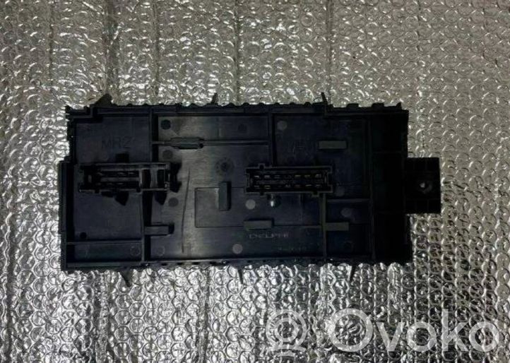 A1669063801 Mercedes-Benz ML W166 Boîte à fusibles, 39.00 € | OVOKO