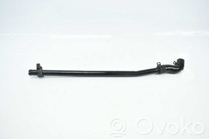 JNC25233 Mercedes-Benz C W205 Tuyau de liquide de refroidissement ...