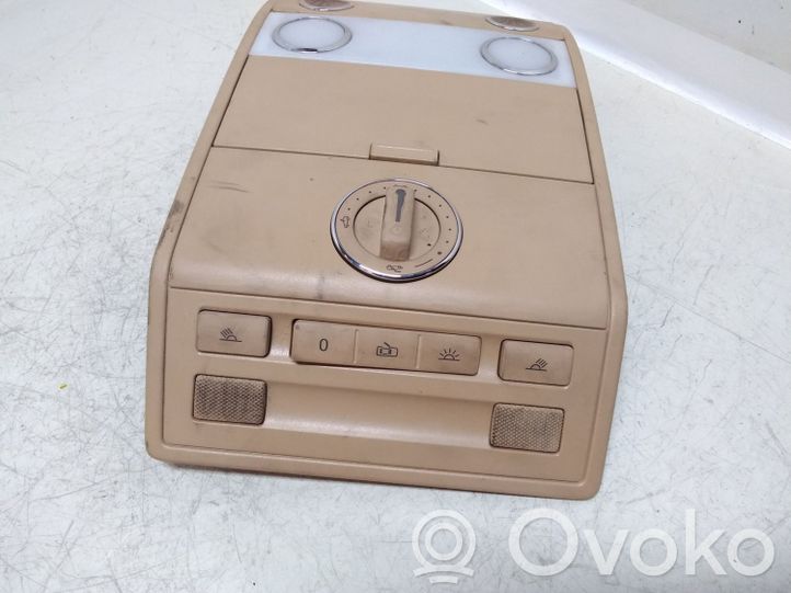 7L6867508F Volkswagen Touareg I Éclairage lumière plafonnier avant, 20. ...