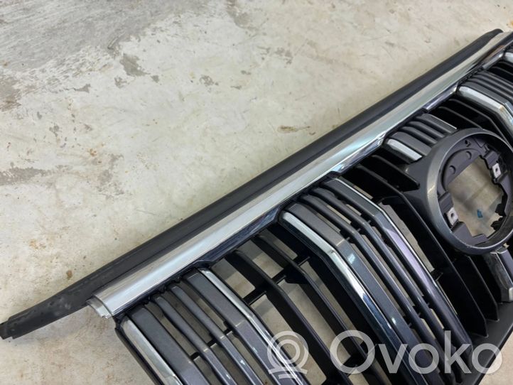53111-60B20 Toyota Land Cruiser (J150) Front bumper upper radiator ...