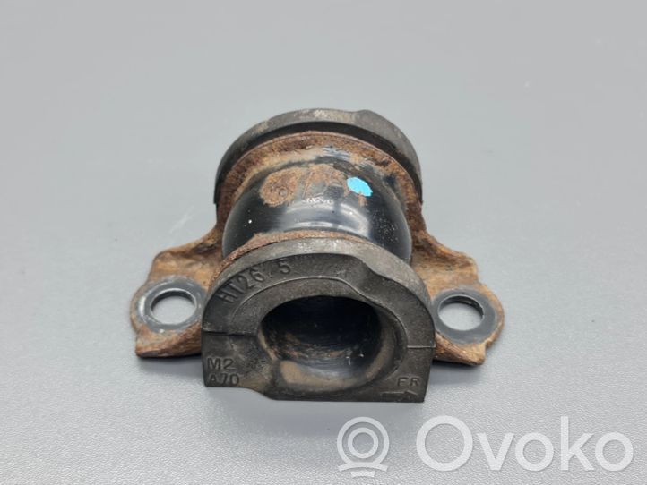 Honda Accord Sway bar bush bracket, front, 8.00 € | RRR