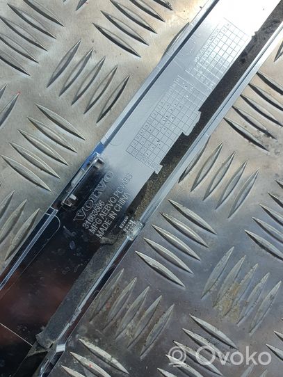 31663566 Volvo XC90 Enjoliveur de pare-chocs arrière, 78.00 € | OVOKO