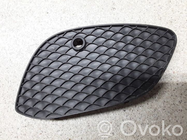 MIK12058 Mercedes-Benz GLC X253 C253 Front bumper lower grill ...