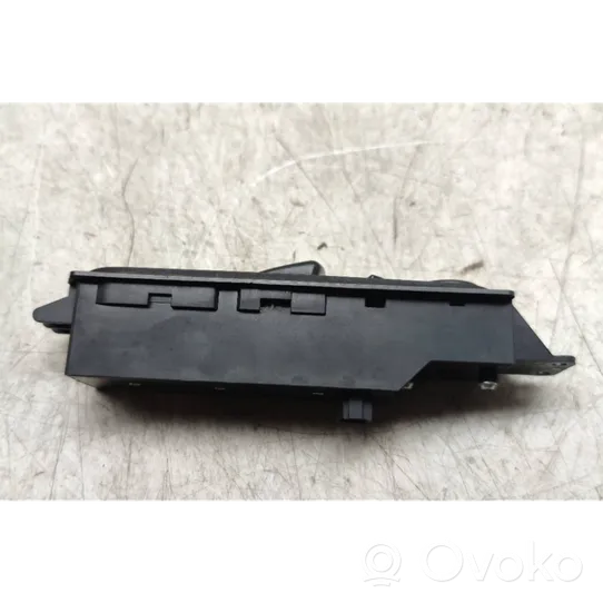 A6395450113 Mercedes-Benz Vito Viano W639 Schalter el. Fensterheber, 40 ...