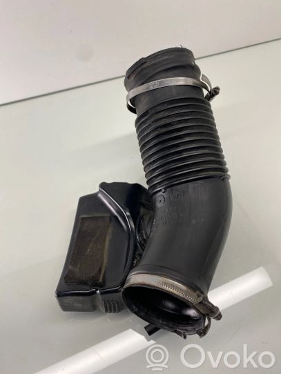 06E129629E Audi A6 S6 C6 4F Air intake hose/pipe, 10.00 € | RRR