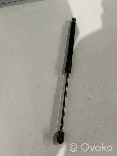 3C9827550A Volkswagen PASSAT B6 Tailgate/trunk strut/damper, 5.00 € | RRR