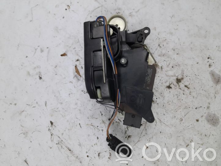 A6397300935 Mercedes-Benz Vito Viano W639 Sliding door lock, 87.00 € | RRR