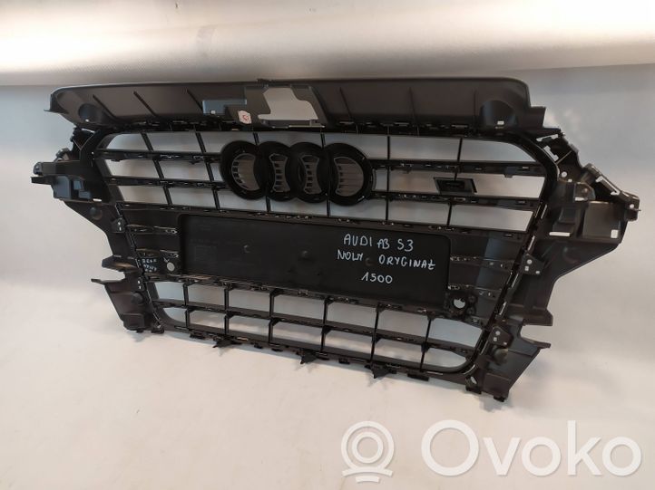 8V3853651 Audi A3 S3 8V Grille calandre supérieure de pare-chocs avant ...