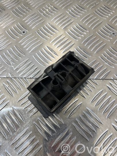 4G0802847 Audi A6 C7 Jack pad point de levage au Cric, 5.00 € | OVOKO