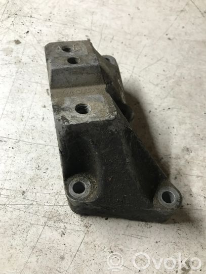 1J0199117AK Audi A3 S3 8P Gearbox mounting bracket, 10.00 € | RRR