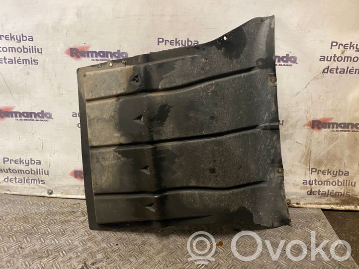 Iveco Daily 35 - 40.10 Cache de protection sous moteur, 40.00 € | OVOKO