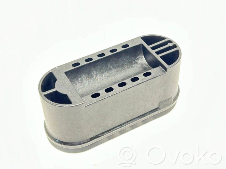 4M0802847B Audi Q7 4M Jack pad point de levage au Cric, 21.00 € | OVOKO