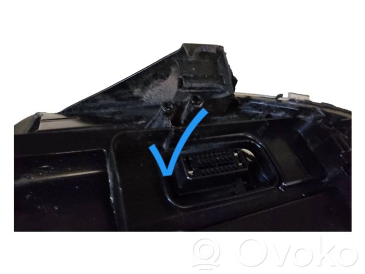 A2188204761 Mercedes-Benz CLS C218 X218 Phare frontale, 435.60 € | OVOKO