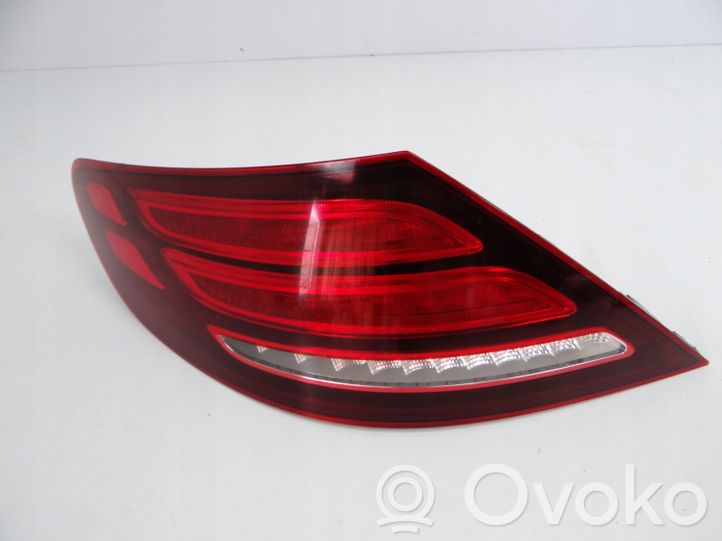 A1729065900 Mercedes-Benz SLK R172 Rear/tail lights, 240.18 € | RRR
