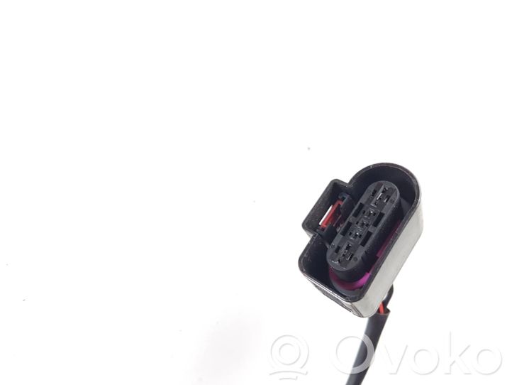 1K0906093F Skoda Yeti (5L) Fuel pump relay, 8.00 € | RRR