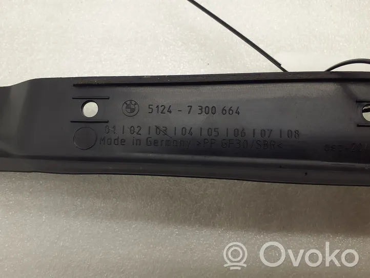 51247300664 BMW 1 F20 F21 Muu vararenkaan verhoilun elementti, 5.00 ...