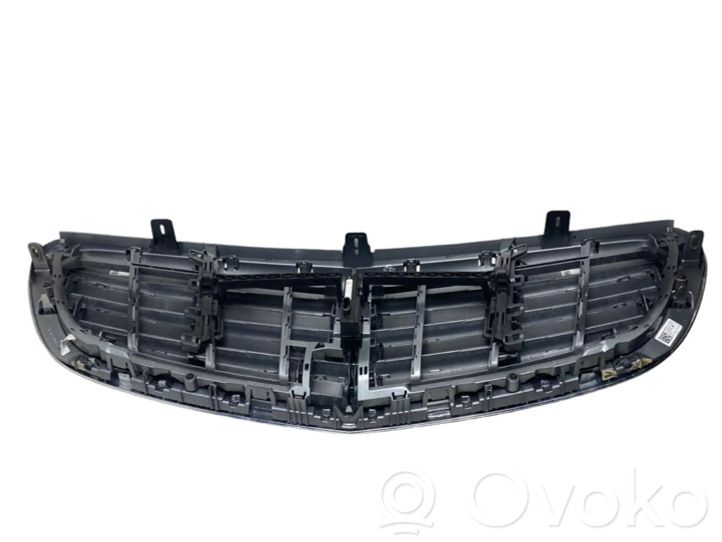 A2058801583 Mercedes-Benz C W205 Grille calandre supérieure de pare ...