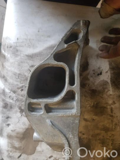 A2702230138 Mercedes-Benz CLA C117 X117 W117 Driveshaft support bearing ...