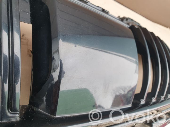 5E0853653C Skoda Octavia Mk3 (5E) Front bumper upper radiator grill, 41 ...