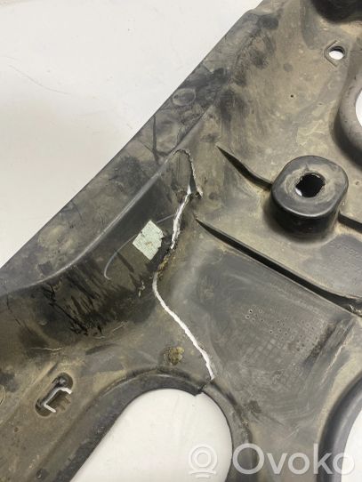 5QF825102C Audi Q3 F3 Center/middle under tray cover, 21.66 € | RRR